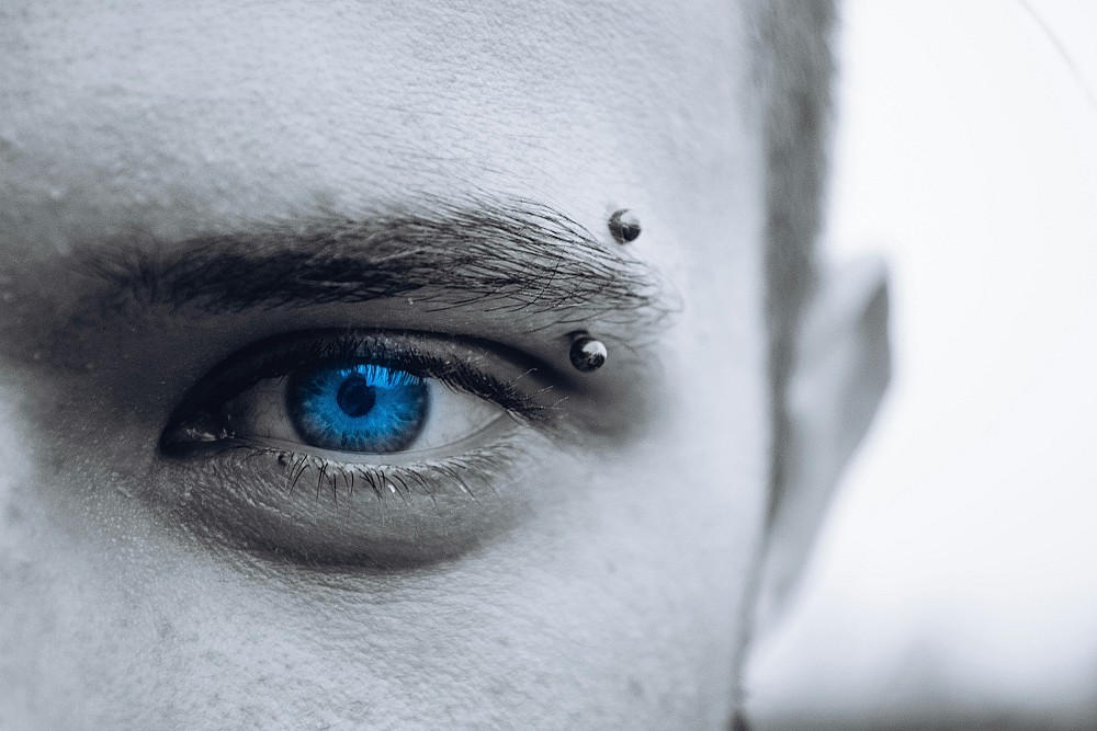 Tout savoir sur le prix du piercing Christina