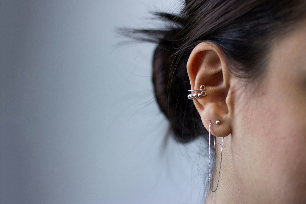 Tout savoir sur le piercing tragus pour homme - Best Piercin